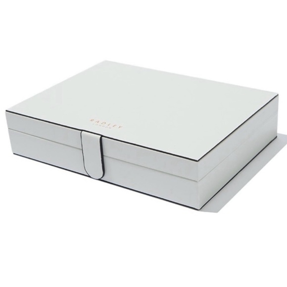 RADLEY LONDON | Jewelry | Brand New Radley London Leather Jewelry Box ...